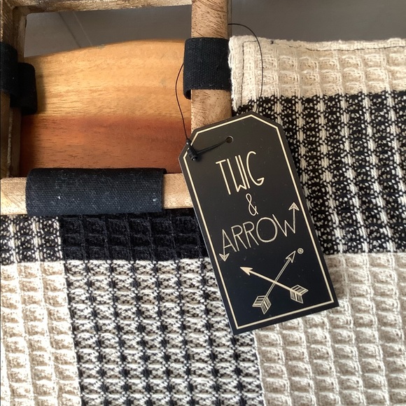 Twig & Arrow | Bags | Twig Arrow Wooden Handle Jacquard Gingham Tote ...